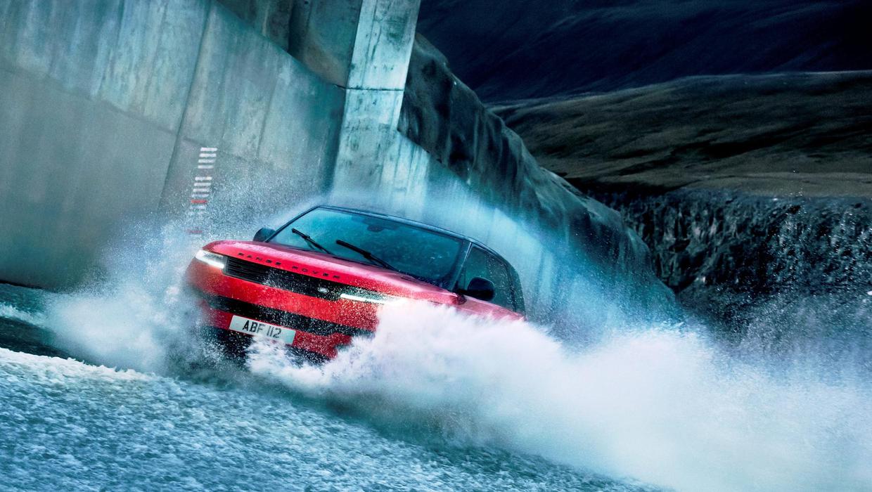 Making a splash: Range Rover Sport makes light work of perilous terrain ...