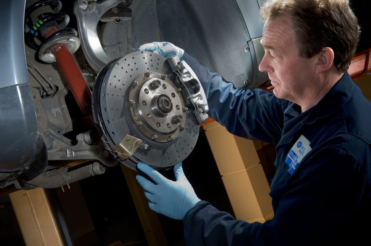 What’s involved in an electric car service | Carzone Advice